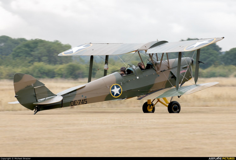 De Havilland DH-82A Tiger Moth - G-BTOG