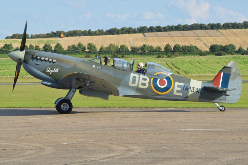Spitfire MJ444 - G-LEGD | Airshow Display