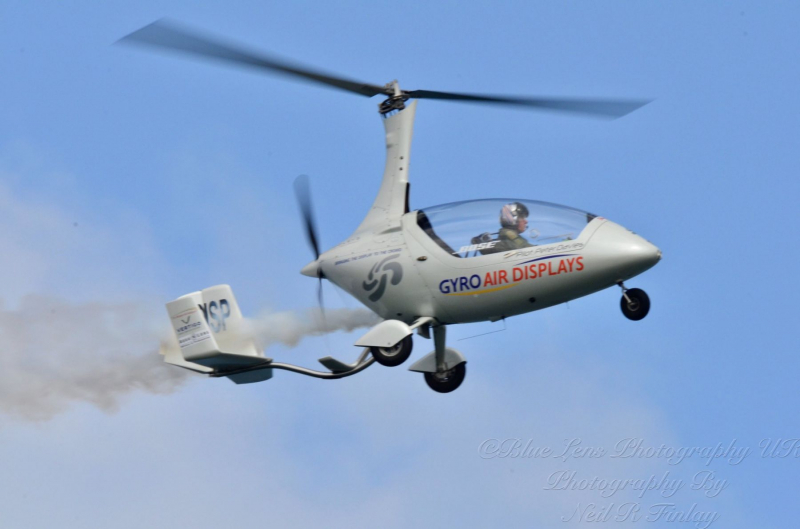 Gyro Air Displays